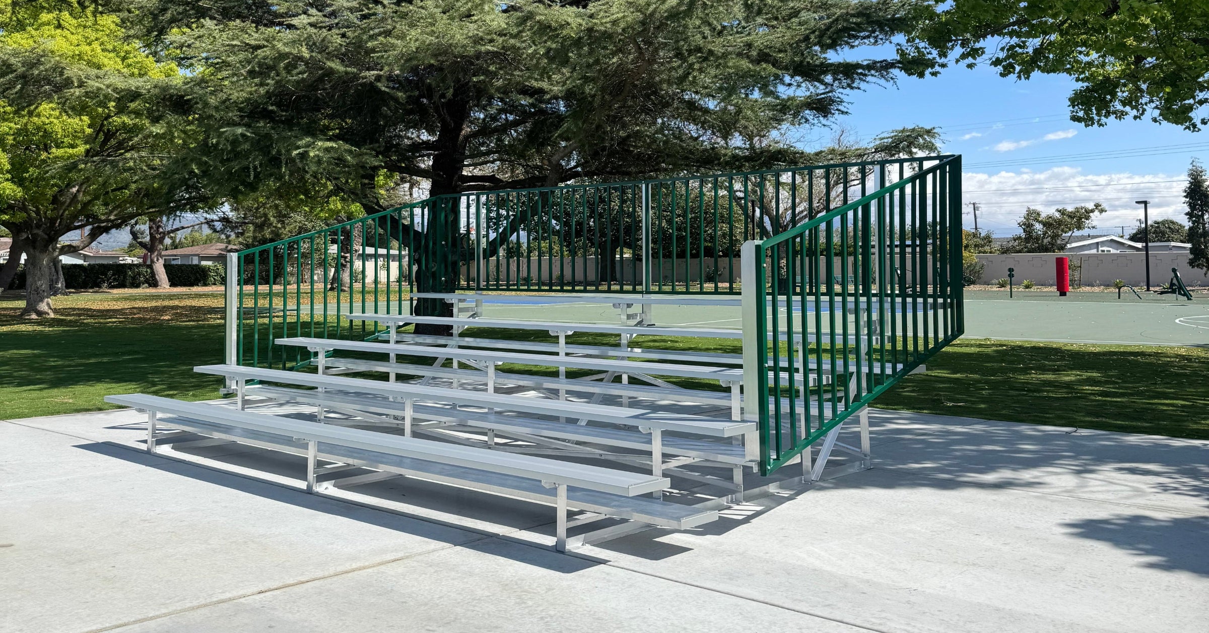 Custom Bleacher I-Beam Grandstand Manufacturer | California Bleachers